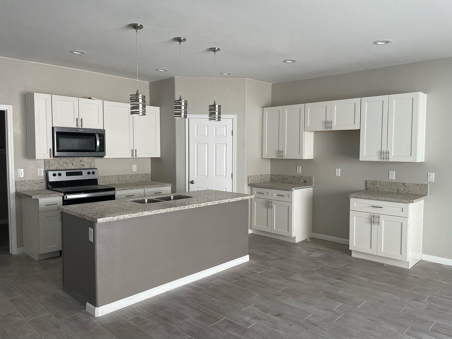 Construction & Remodeling in Fort Mohave, AZ | Elevated Kitchen N Bath